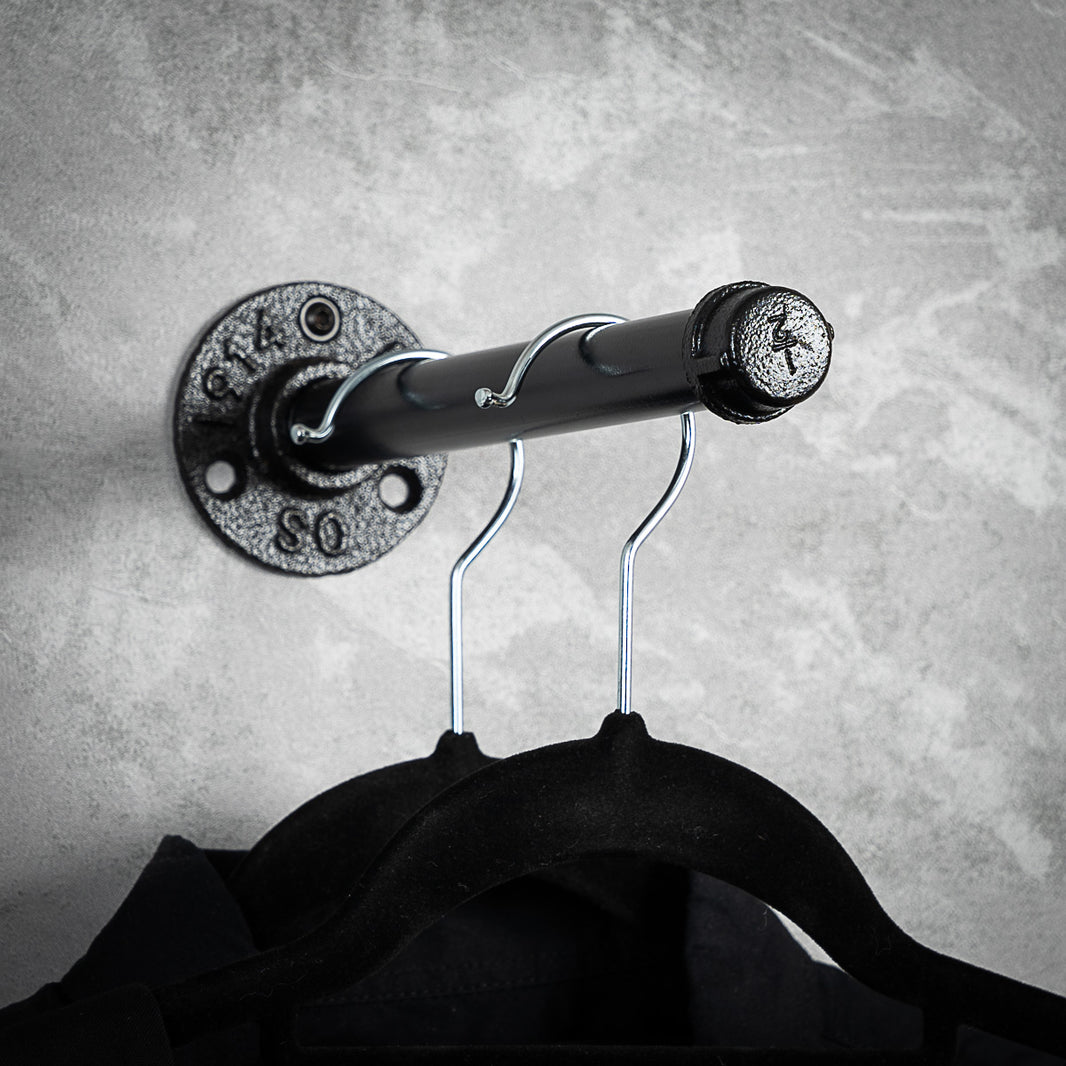 Wall-mounted hooks in industrial design – robust | Piperebel